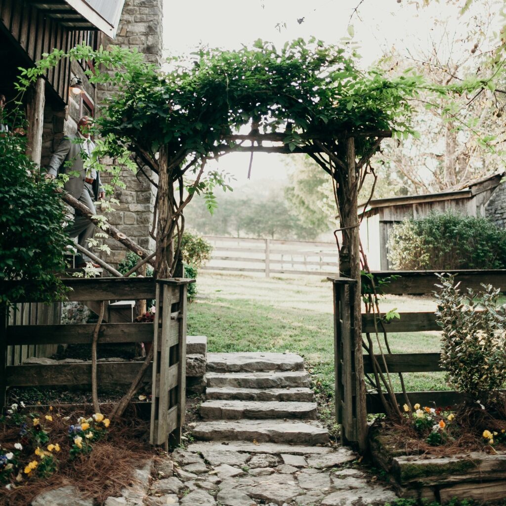 Contact - Cedar Springs - Farm in Wilson County